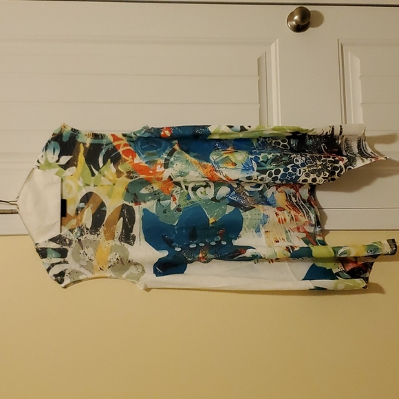 Inoah | Tops | Inoah | Poshmark